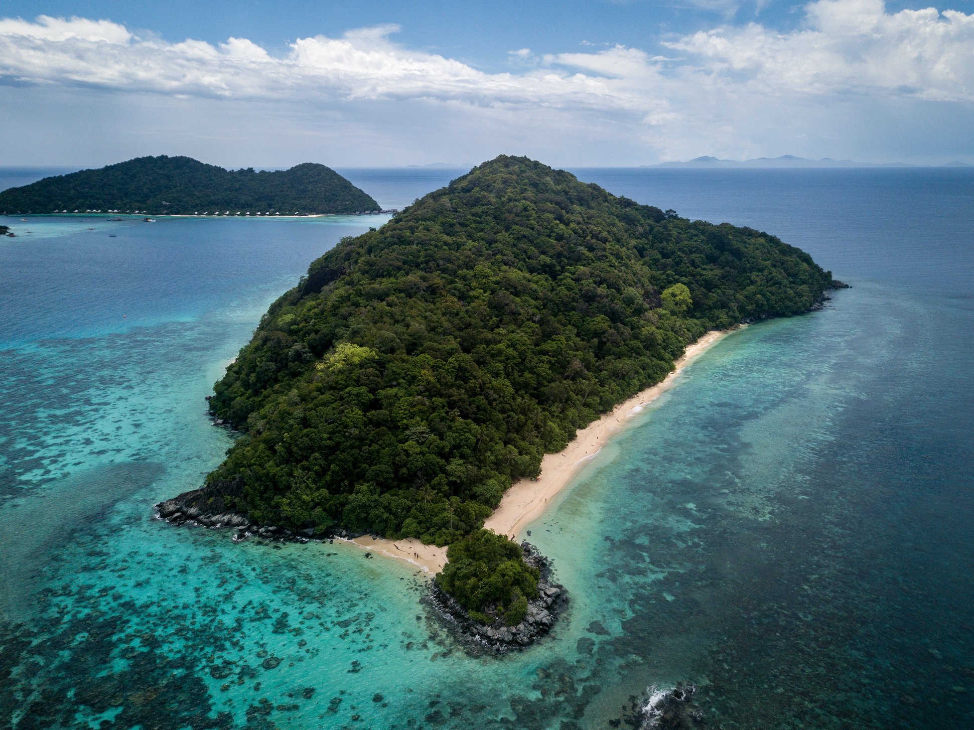 A Guide to the 6 Islands of Bawah Reserve