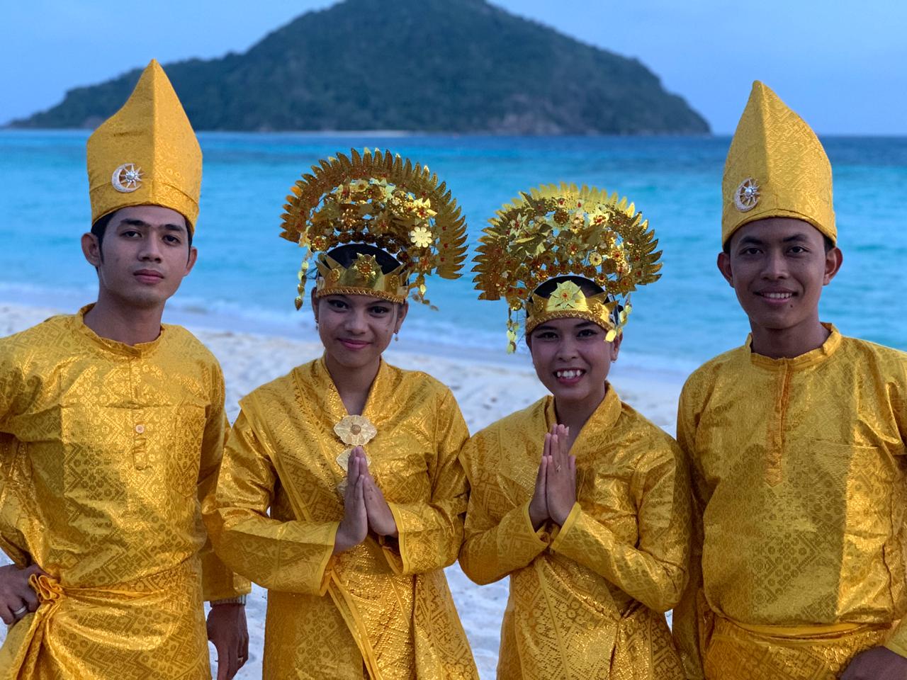 Traditional Indonesian Men